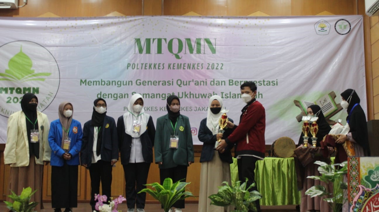 Mahasiswa Jurusan Teknologi Laboratorium Medis Mendapatkan Penghargaan ...